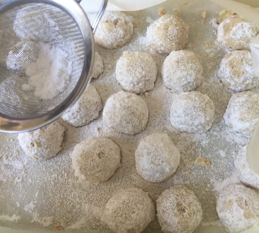 Pecan Powder Puffs | In Search of Golden Pudding