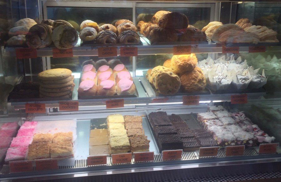 10 New Zealand Baking Classics (from an outside and completely ...